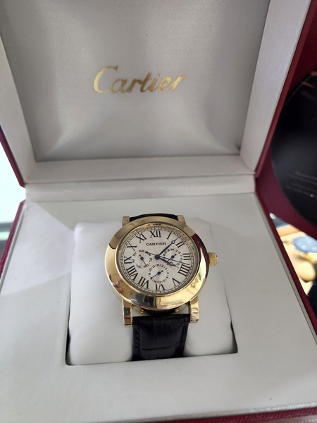 Продаю золотые часы Cartier. Новые в масле!