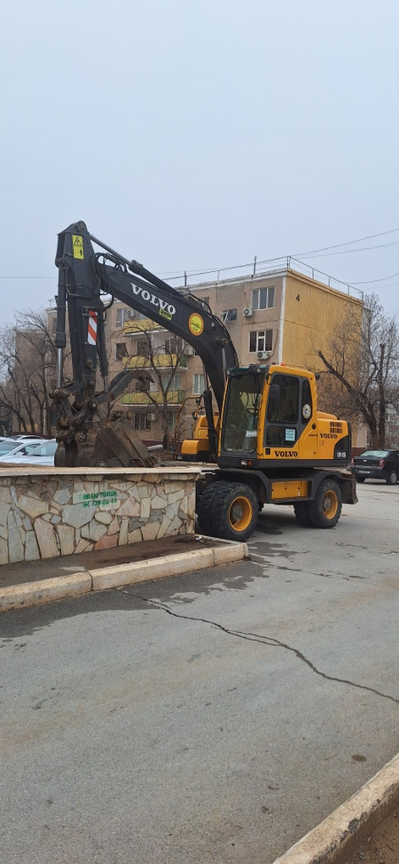 Volvo EW145B   2015-yil ishlab chiqarilgan