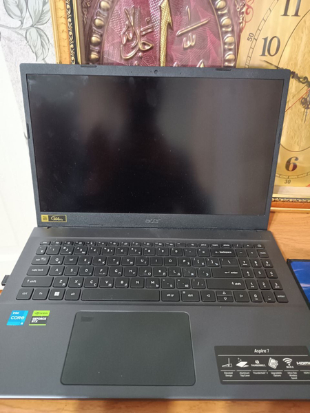 Notebook ACER sotiladi  xolati ideal
