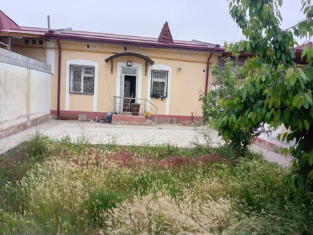 2-сотохлик коттедж сотилади,  Навоий в.Кармана тум.Малика тўйхонаси