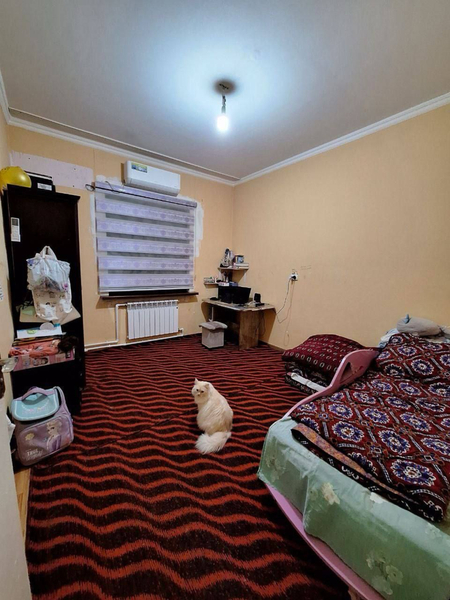 Продаётся на Карасу-6 3/9/9