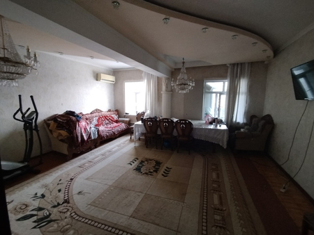 Срочно! Продажа. 4/3/5. Авиасозлар-1. Можно в ипотеку.