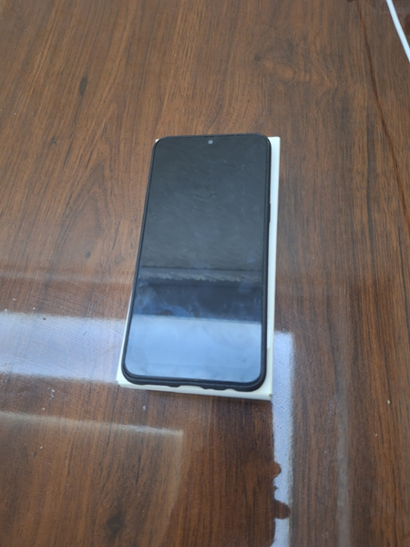 Samsung A10s sotiladi