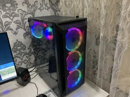 Komplekt kompyuter sotiladi