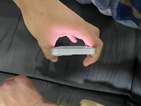Iphone 13 mini rangi oq
