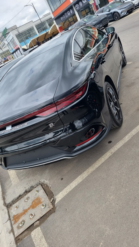 Byd han 605 honor