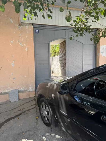 БУМ ижара 3 хонали 2 сотих, Участка Талабаларга 6 киши id sh 692