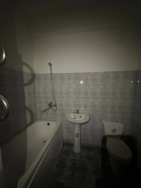 Сергели « green hous 2 хона 65м2 сотилади 3 бекат 200м