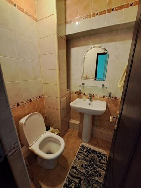 Продажа М.Улугбекский район, ц1, дом 1, 5/3/9  галерейка, кирпичный