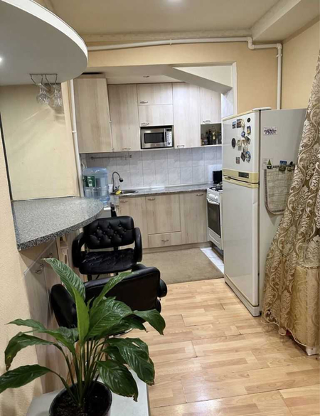 Продам 4-х ком квартиру на ц1 ориентир зади белла розе 108м2