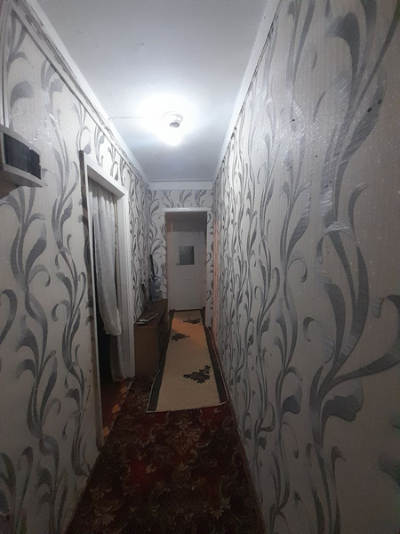 Срочно без маклер 3х ком. 1этаж