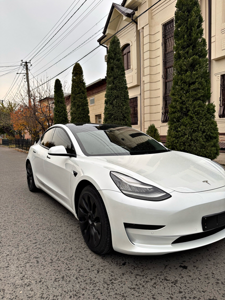 Tesla model 3 Standart Long Range 2021 Состаяние Идеално 100%Топтоза