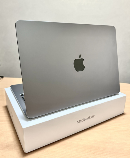 Yangi MacBook Air M2-8GB/256GB (Space gray) noutbuk