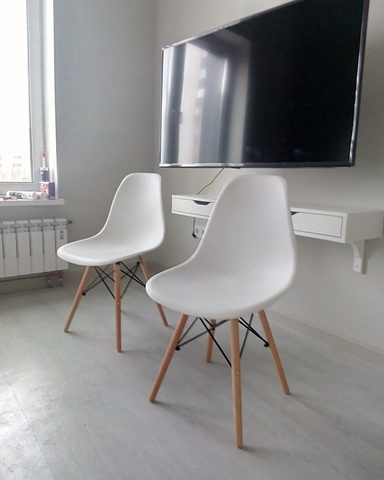 Пластиковые стулья EAMES