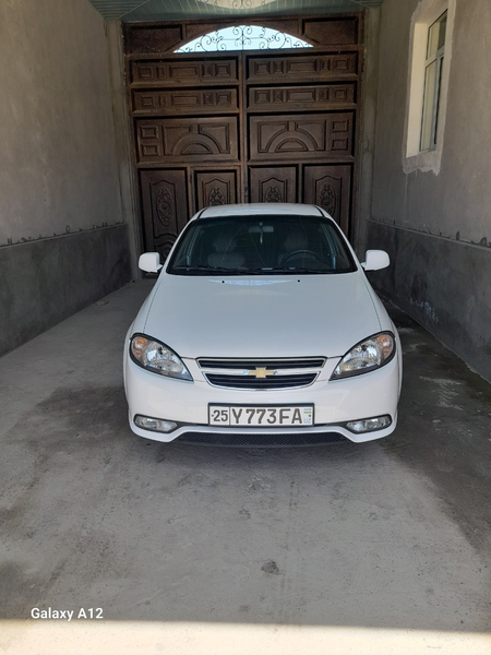 Jentra 2021 benzin/gaz