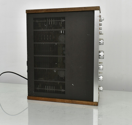 SANYO DCA-650 раритет усилитель сотилади, холати яхши