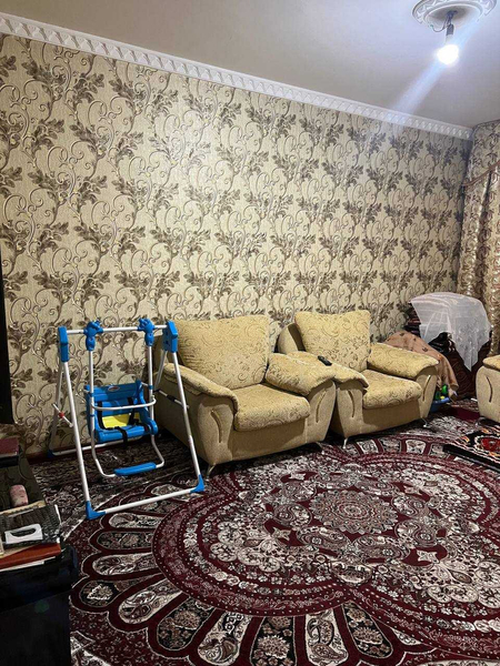 СРОЧНО !! Продаётся квартира в Яшнабаде 2/2/4 ( 60 кв/м ) Авиасозлар 1