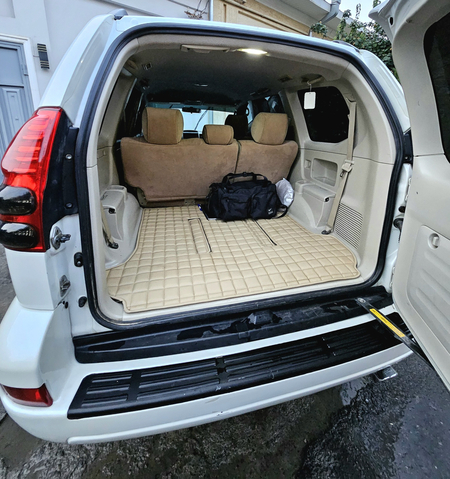 Sotiladi Toyota Land Cruiser Prado FJ120