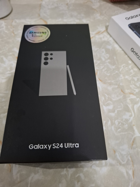 Samsung Galaxy S24 Ultra 12/256 GB. Natural titanium