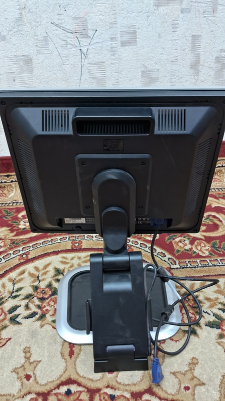 Монитор HPL1750. Не новый
