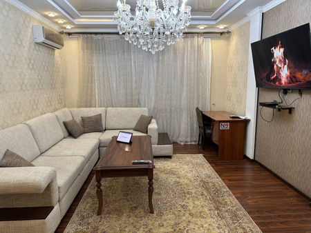 Shohmed centre олдида кунклик квартира шохмед центр