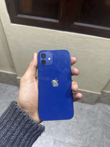 Iphone 12 holati yaxwi