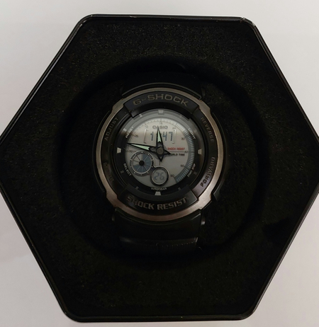 Часы Casio G-301B-1ADR