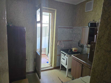 4 хона Лабзакда Анхор парк якинида жойлашган