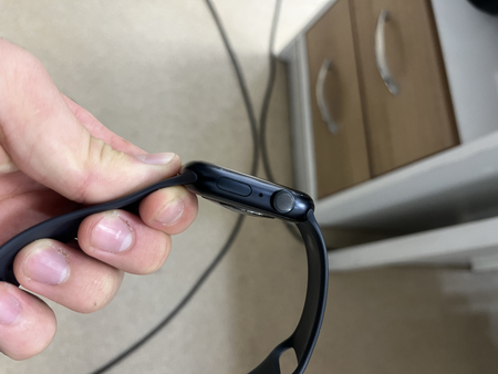 Продаю свои Apple Watch 9/45