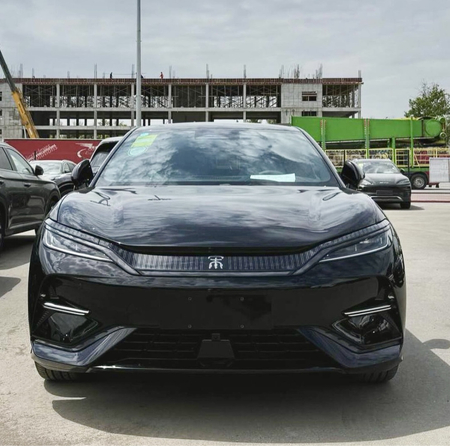 BYD SONG L 5 Pozitsiya dual motor