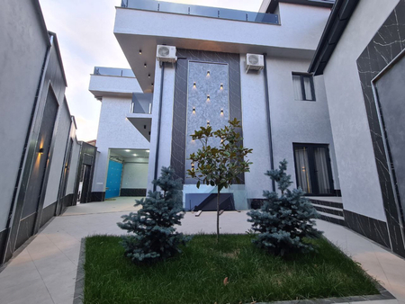 Продаётся новый дом. Улица Никитина. 2 сотки.