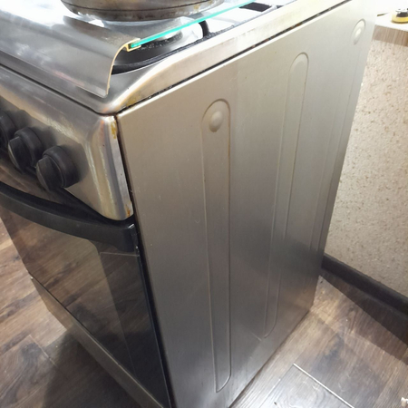 Продаётся газовая плита indesit