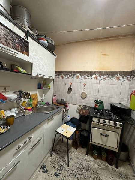 Продаётся 2х комнатная квартира район ЧЕХОВА цена 22800$ 4этаж
