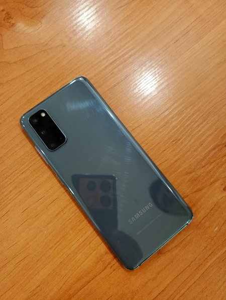 Samsung S20  12/128