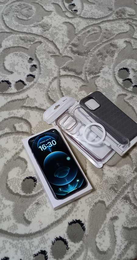 Telefon yangi 512gb dubay primim versiyasi sotiladi oladiganlar telefo