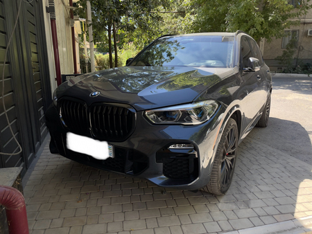 Продам BMW X5 X-Drive 40i 2022г.