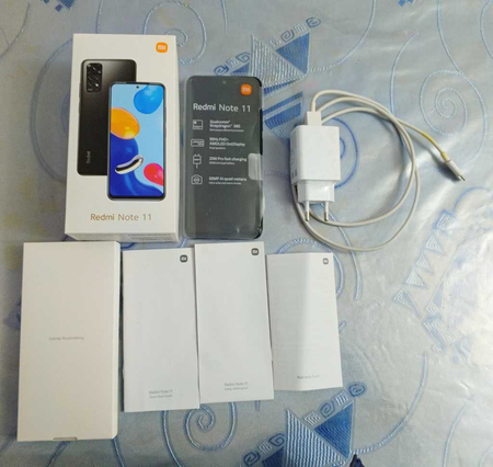 Продается смартфон Redmi Note 11 6/128