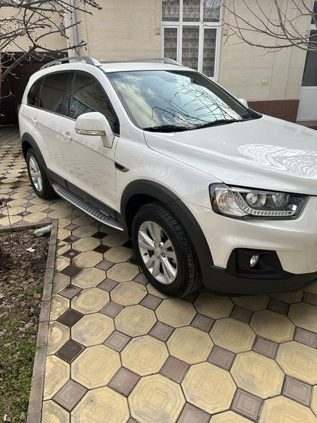 Chevrolet Captiva 4  2.4  2017 yil
