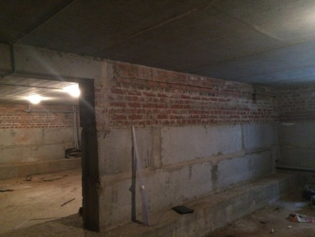 Склады от 100м² Алмазар Жами базар с ремонтом Ж/Д ветка есть