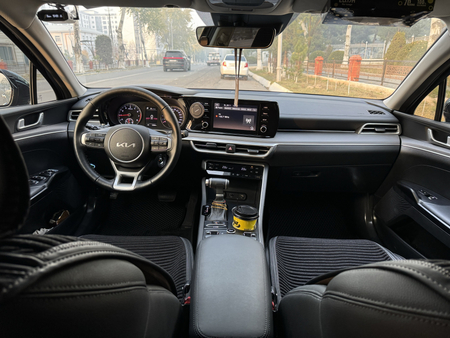 KIA K5 2023 отл сост