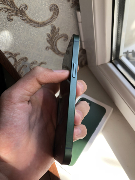 Iphone 13 128gb green karobka dokument 86 yomkost