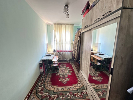 Срочно продаётся 2-х комн квартира в Куйлюк массив-3, 2/2/4