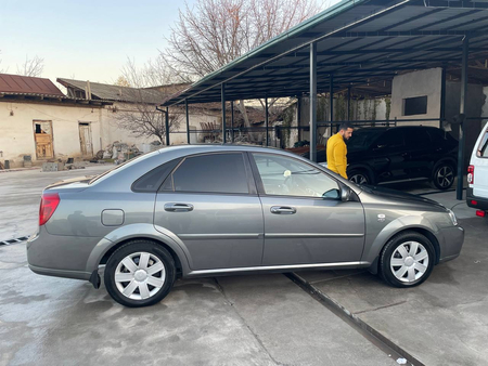 Chevrolet Lacetti xolati yaxshi