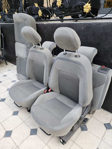 Сиденя от Lasetti Cobalt Nexia