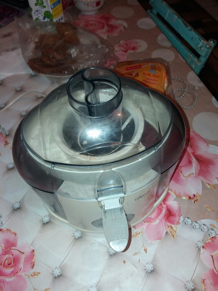 Продам соковыжималку б у