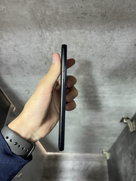 Samsung S9+ blue
