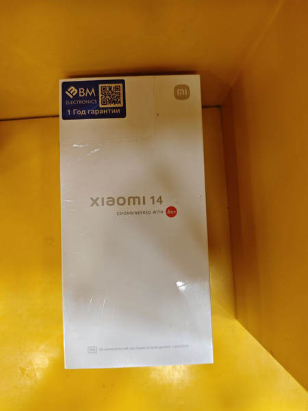 Xiaomi 14 12/512 taligi yangi