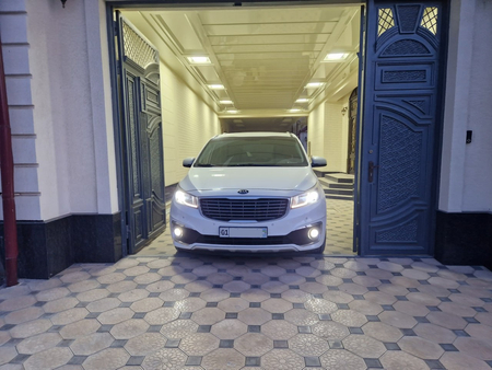 Kia Carnival 8 местный