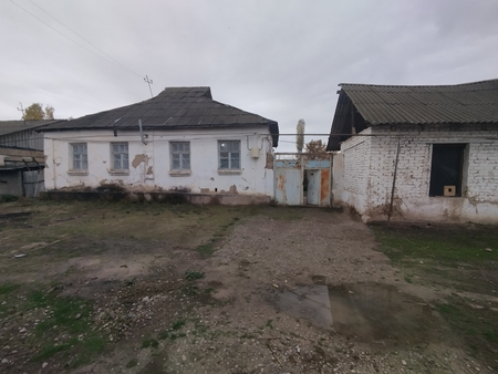 Hovli uy sotiladi 16 sotik