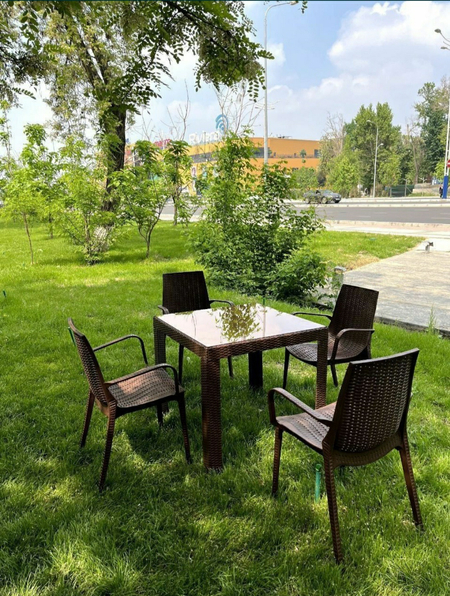 Стол стулья срочно